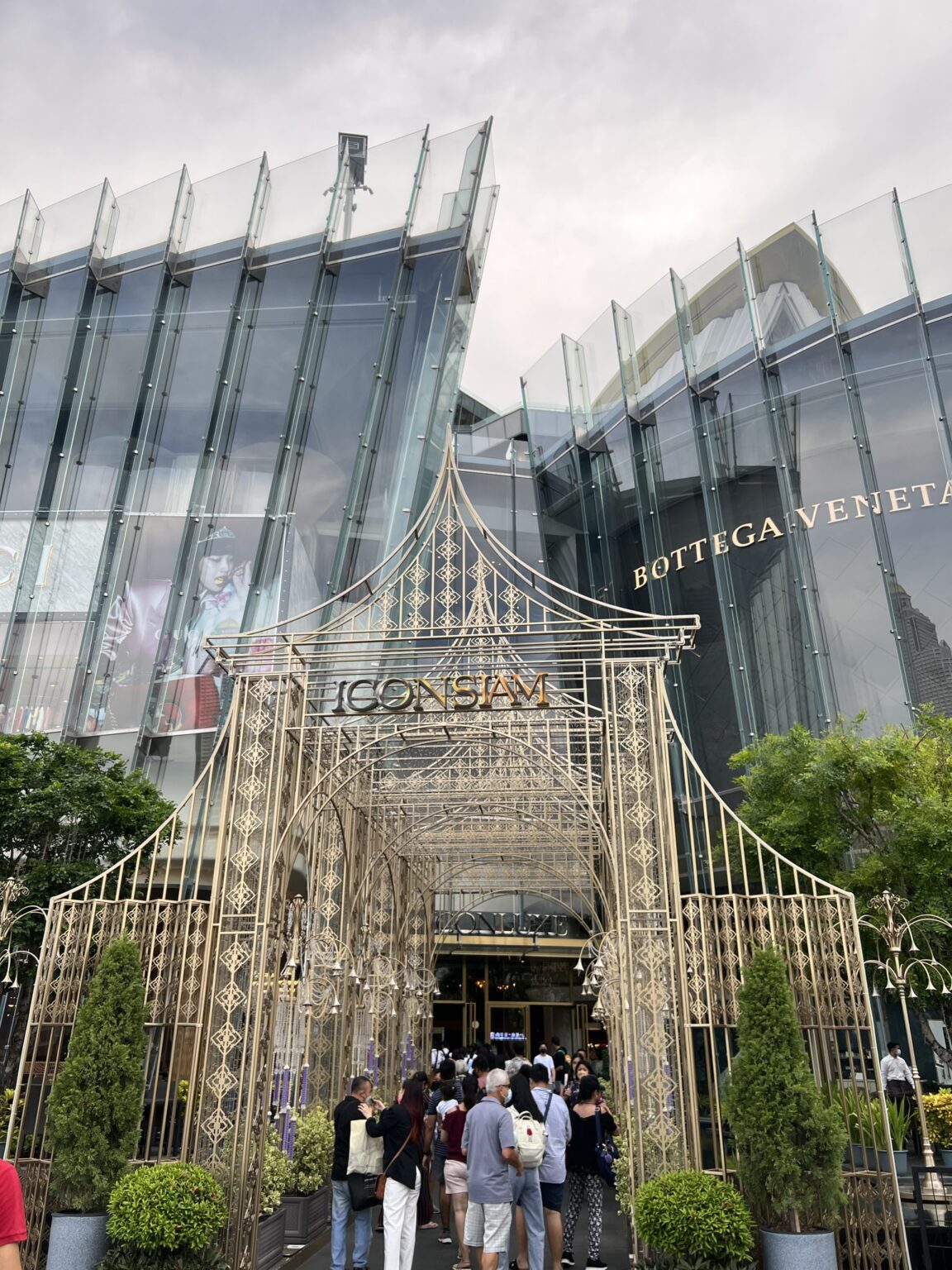 How To Go To ICONSIAM With The Free Shuttle Boat
